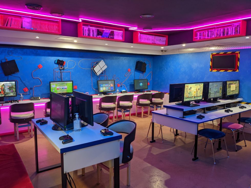 Jeux-vidéo / Mangathèque | Extra Life Café